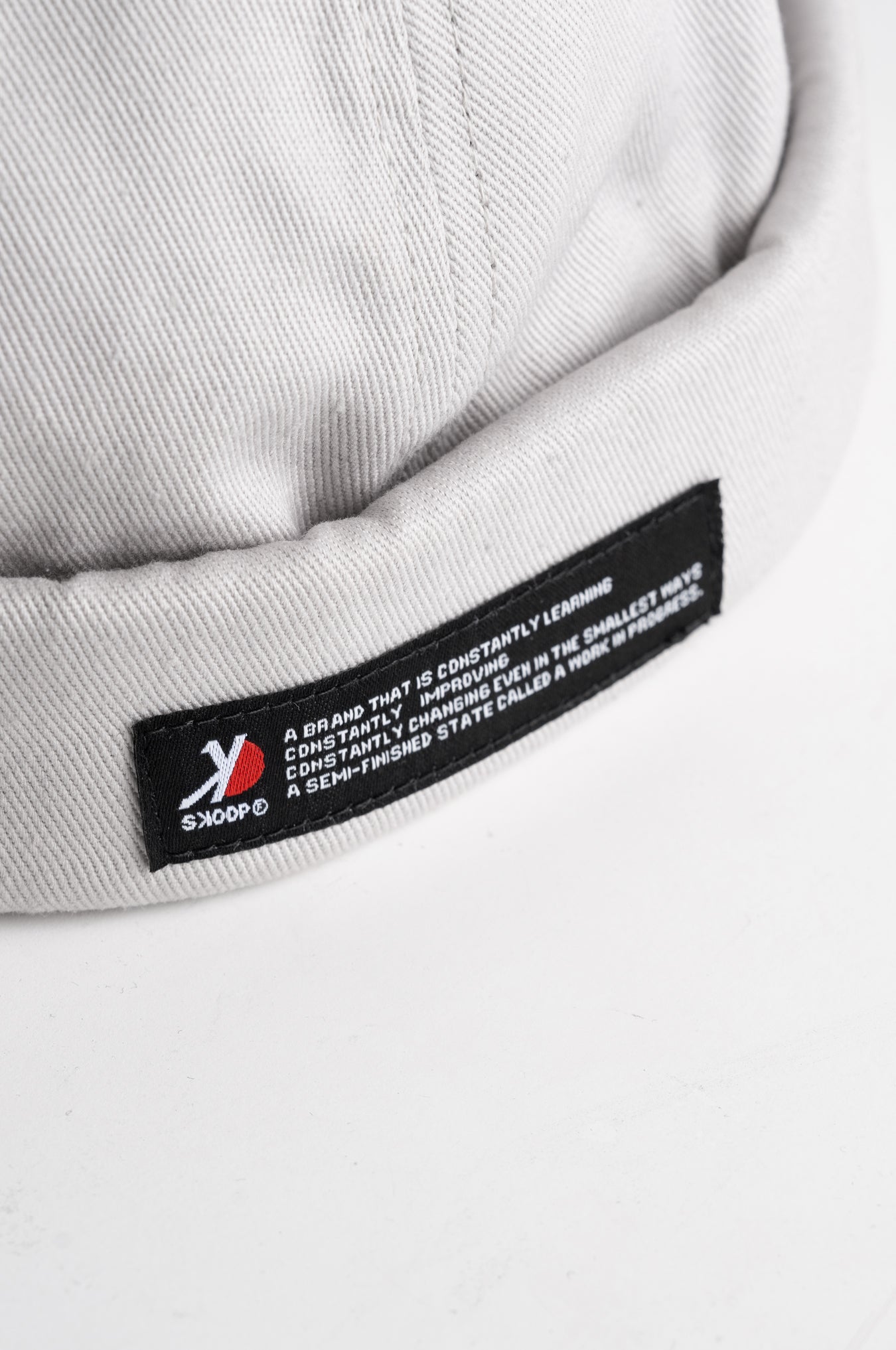 SKOOP® Brimless Cap Warm Gray